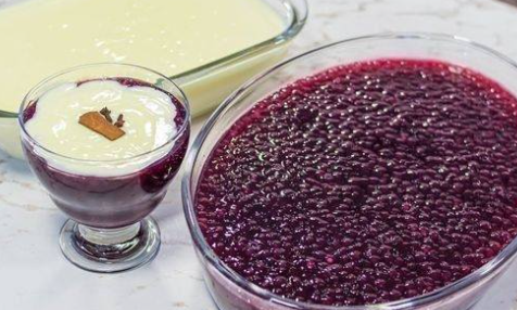 Sagu de Vinho com Creme: Uma Sobremesa Clássica e Irresistível - Ver ...